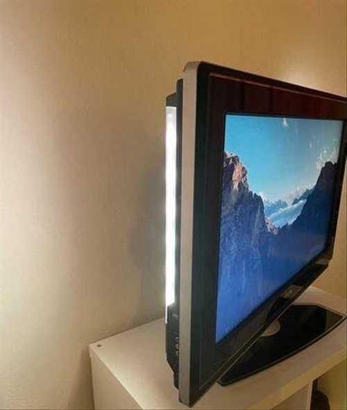 Телевизор Philips Cineos с подсветкой Ambilight