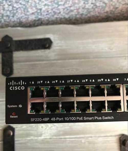 Коммутатор Cisco SF220-48P PoE Smart Plus