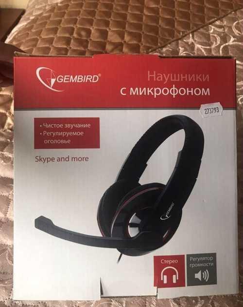 Наушники с микрофоном новые