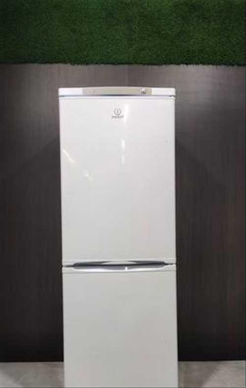 Холодильник Indesit SB1670.028