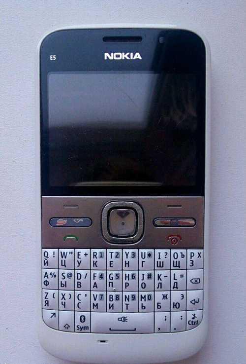 Nokia E5-00