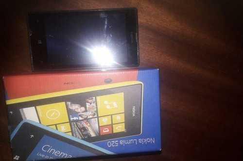 Смартфон Nokia Lumia 520