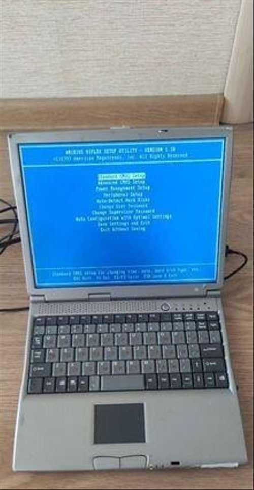 Ноутбук Twinhead P90