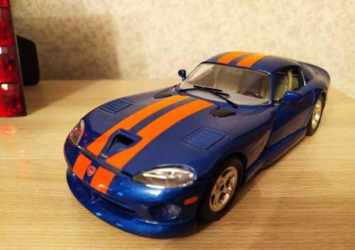 Модель Dodge Viper GTS 1/24