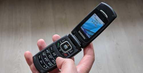 Телефон SAMSUNG SGH-X210 с радио и гарнитурой