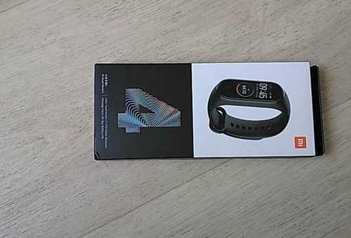 Фитнес браслет Mi Smart Band 4