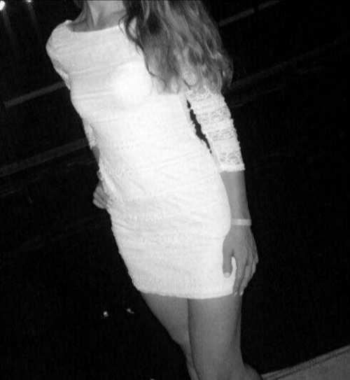 Платье белое кружевное