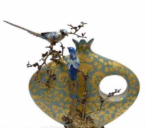 Фарфоровая ваза Vase with Birds с бронзой