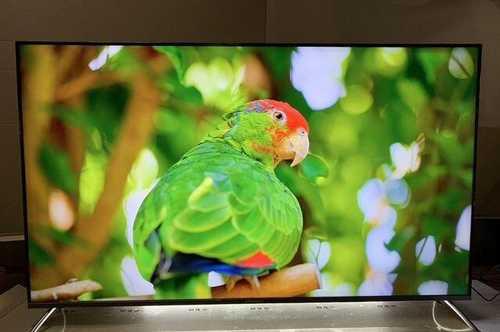Новый большой богато оснащенный телевизор 65 дюйм