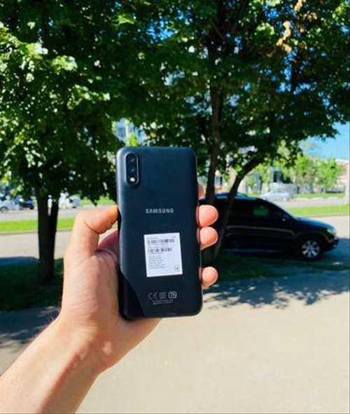 Samsung Galaxy A01 16Gb Черный