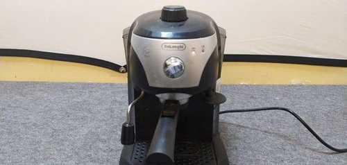 Кофемашина Delongi EC220.CD