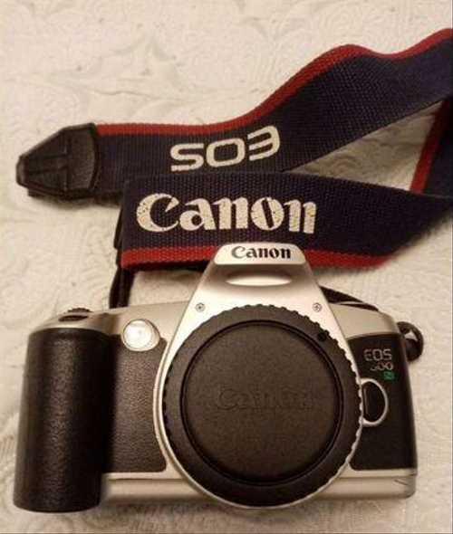 Зеркальный фотоаппарат Canon "тушка"
