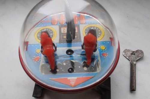 СССР Детская игрушка Луноход красный (рабочая)