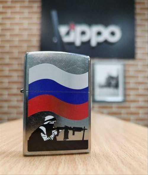 Зажигалка Zippo Защитник Street Chrome 207