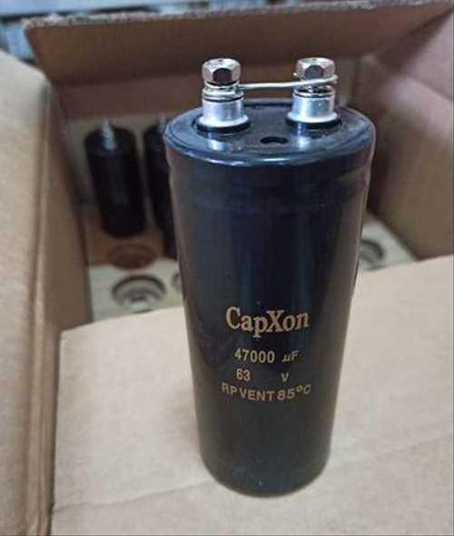 Конденсатор болтовой CapXon