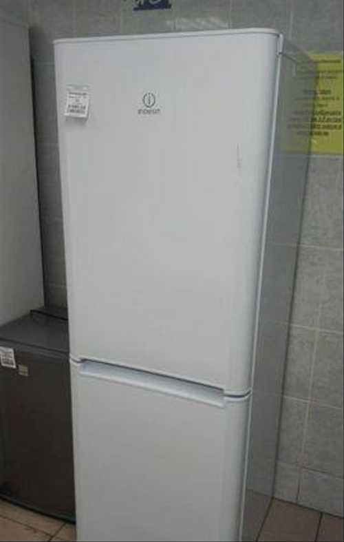 Холодильник Indesit BI 160