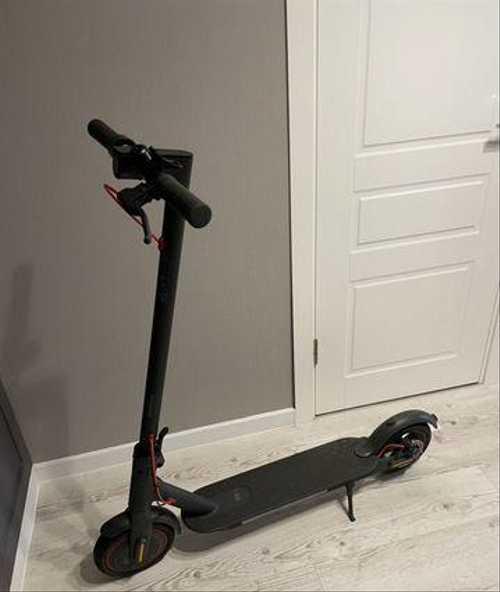 Mi electric scooter pro