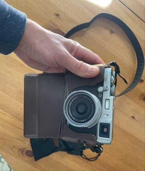 Компактный фотоаппарат Fujifilm x100s