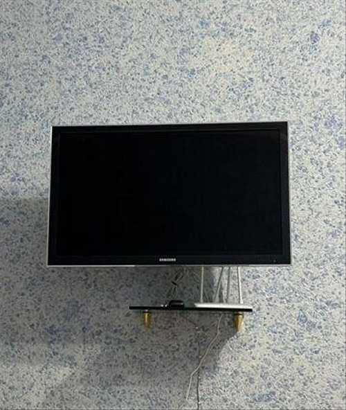 Телевизор Samsung Led UE32D5000PW