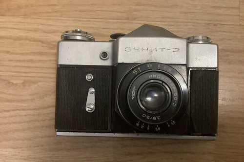 Плёночный фотоаппарат Зенит В