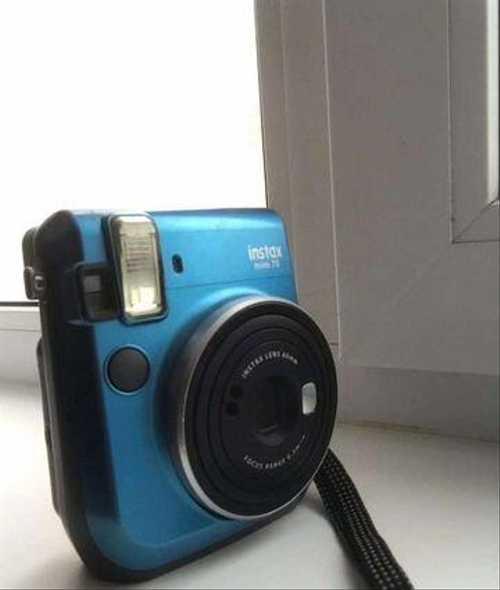 Компактный фотоаппарат instax 70