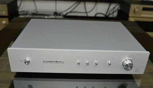 Luxman E-200