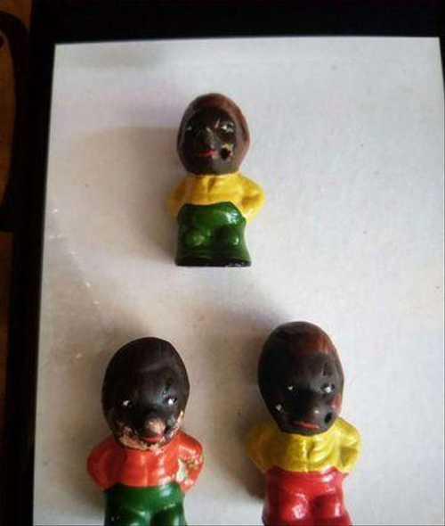 Фигурки курильщиков