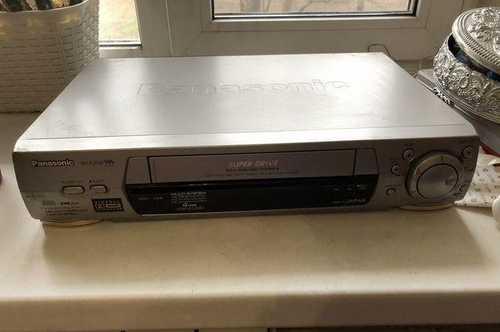 Видеомагнитофон Panasonic NV-FJ700UA