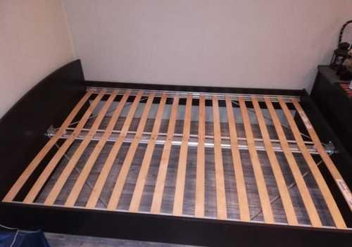 Кровать под матрас 140200