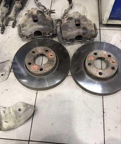 Передние суппорта и диски audi a4b6