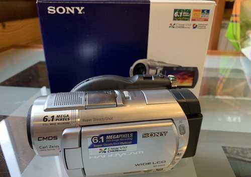 Видеокамера Sony DCR-DVD508E