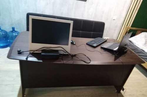 Комплект: компьютерный стол (офисный) и тумбочка