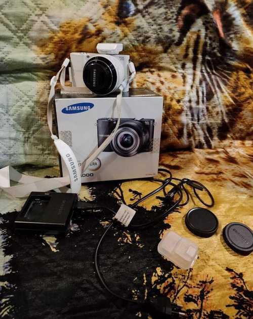 Беззеркальная камера Samsung nx1000