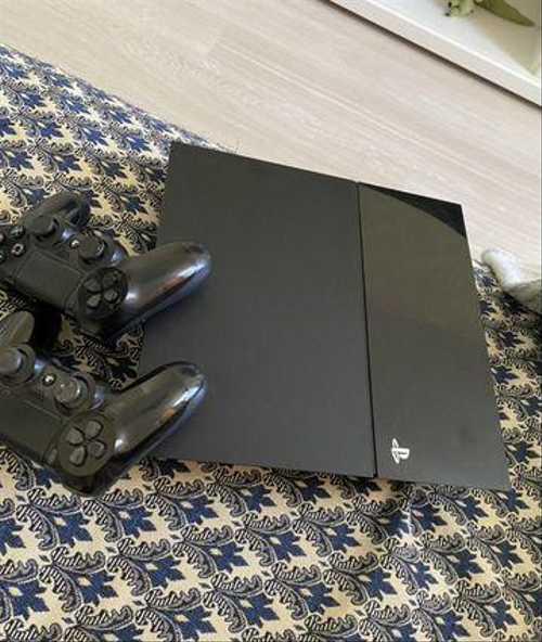 Sony PS4 (два геймпада)(обмен на xbox sires s)