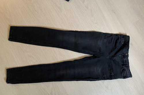 Чёрные джинсы Stradivarius skinny