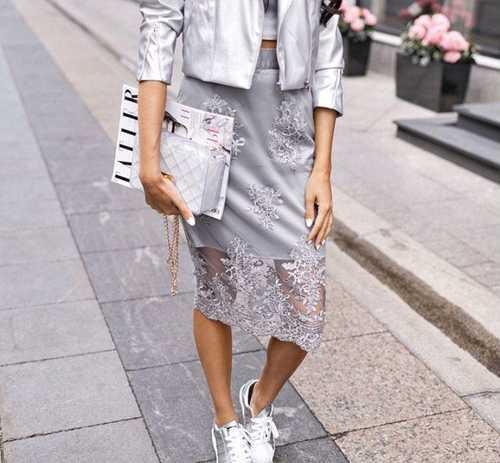 Юбка новая кружевная T-skirt