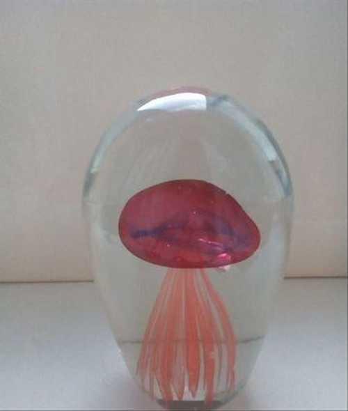 Муранское стекло медуза в капле