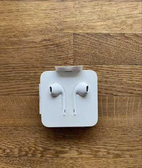 Наушники apple earpods