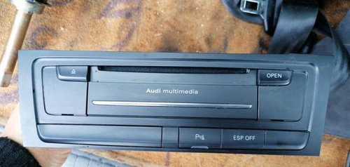 Магнитола (магнитофон) на Audi A5 (8T) Coupe