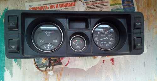Щиток приборов