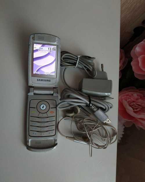 Телефон SAMSUNG SGH-D830
