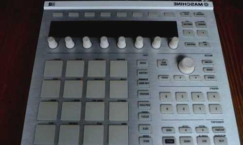 Драм машина NI Maschine MK2