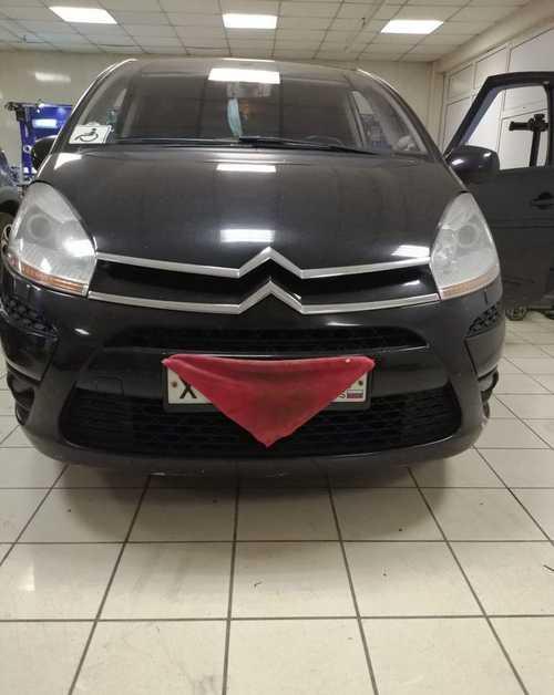 Фары на Citroen c4 Picasso 2009