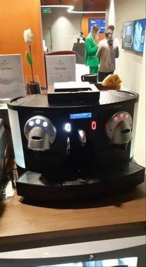 Кофемашина Nespresso Professional Gemini cs223