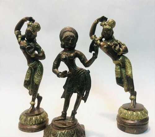 Статуэтки из бронзы. Танцовщицы. Индия