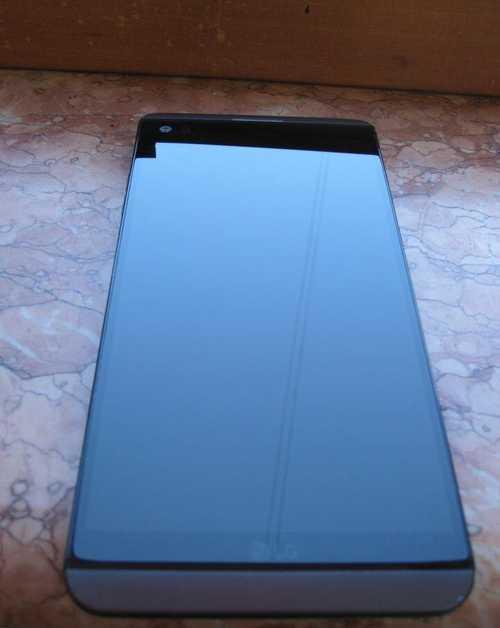Смартфон LG V20