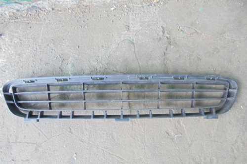 Решётка переднего бампера Toyota Camry 06-09 г.в