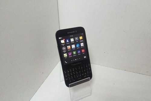 Мобильный телефон BlackBerry Q5