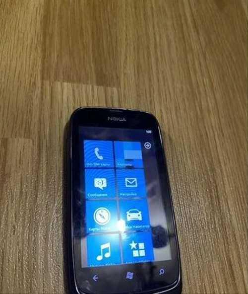 Телефон Nokia 610