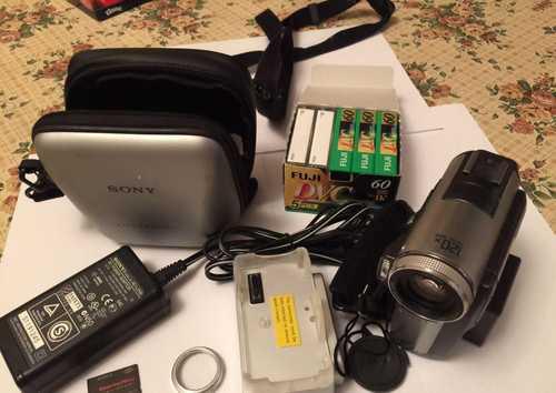 Видеокамера Sony DCR-PC350E